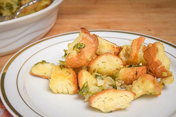 How to Make Stuffing From Scratch - In the Kitch