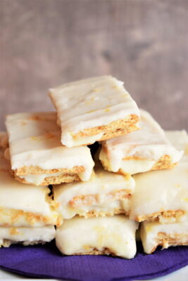 Graham Wafer Lemon Bars - In the Kitch