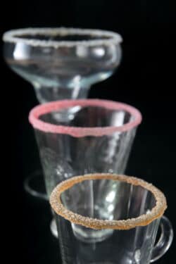 How to Rim a Glass with Sugar - In the Kitch