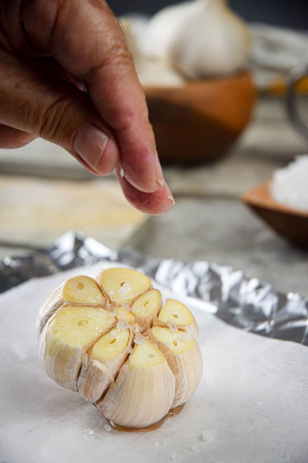 How to Roast Garlic in the Oven (Cloves, Bulbs + in Foil) - In the Kitch