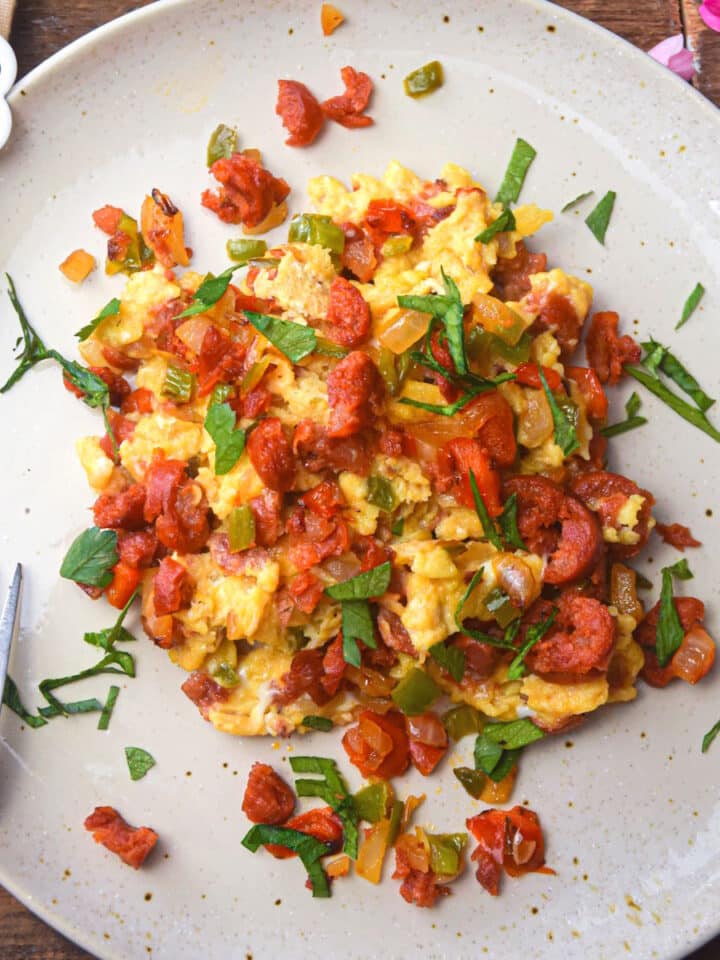 Hamburger Scrambled Eggs - In the Kitch