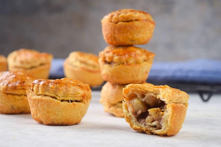 Mini Apple Pies: A Fall School Snack Recipe - In the Kitch