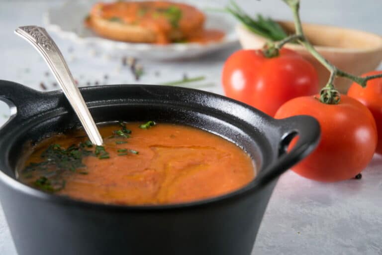 Tomato Gravy - In the Kitch