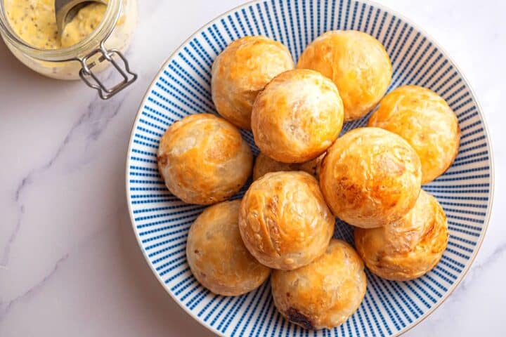 Cake Pop Maker Puff Pastry Chicken Balls - In the Kitch