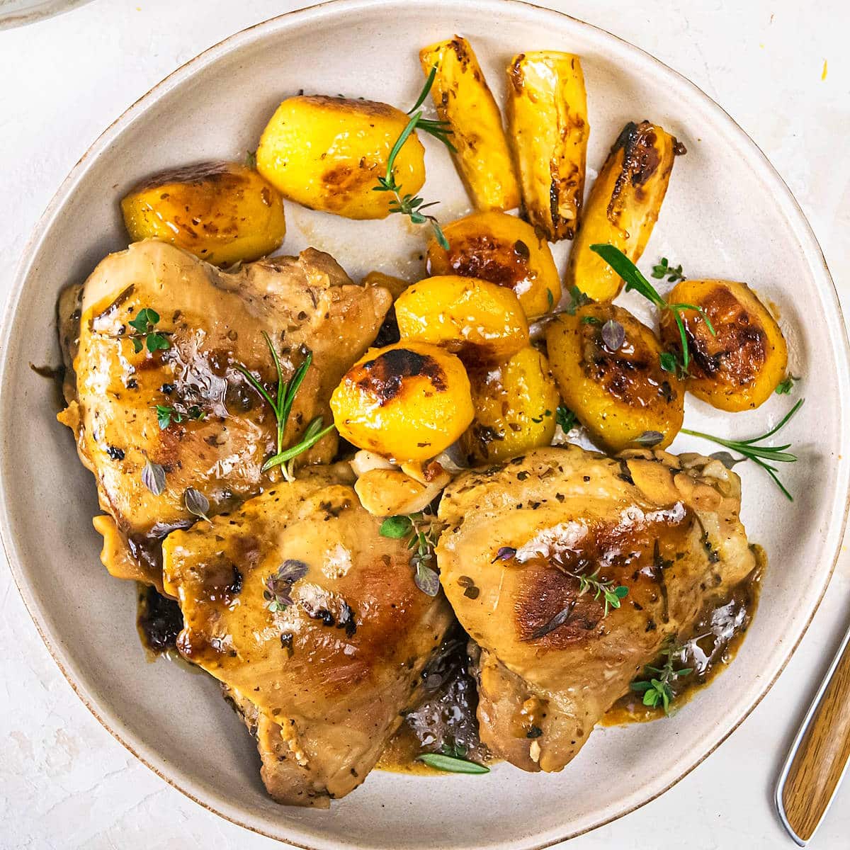 Easy Skillet Greek Lemon Chicken Thighs - In the Kitch