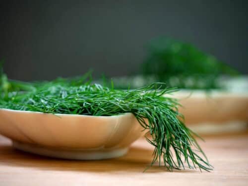 How to Chop Dill - In the Kitch