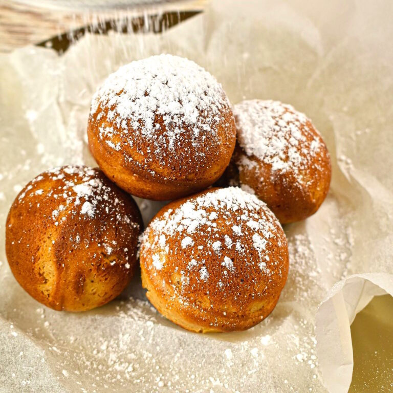 Gingerbread Cake Pops - In the Kitch