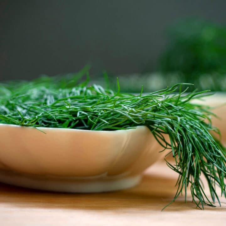 How to Chop Dill - In the Kitch