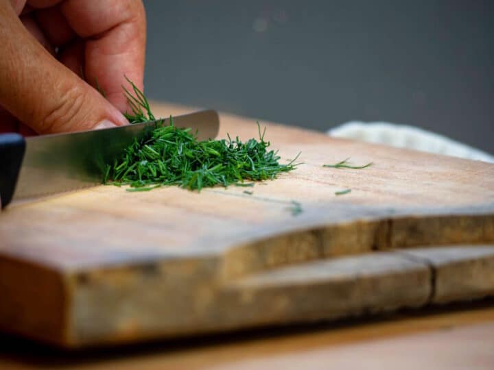 How to Chop Dill - In the Kitch
