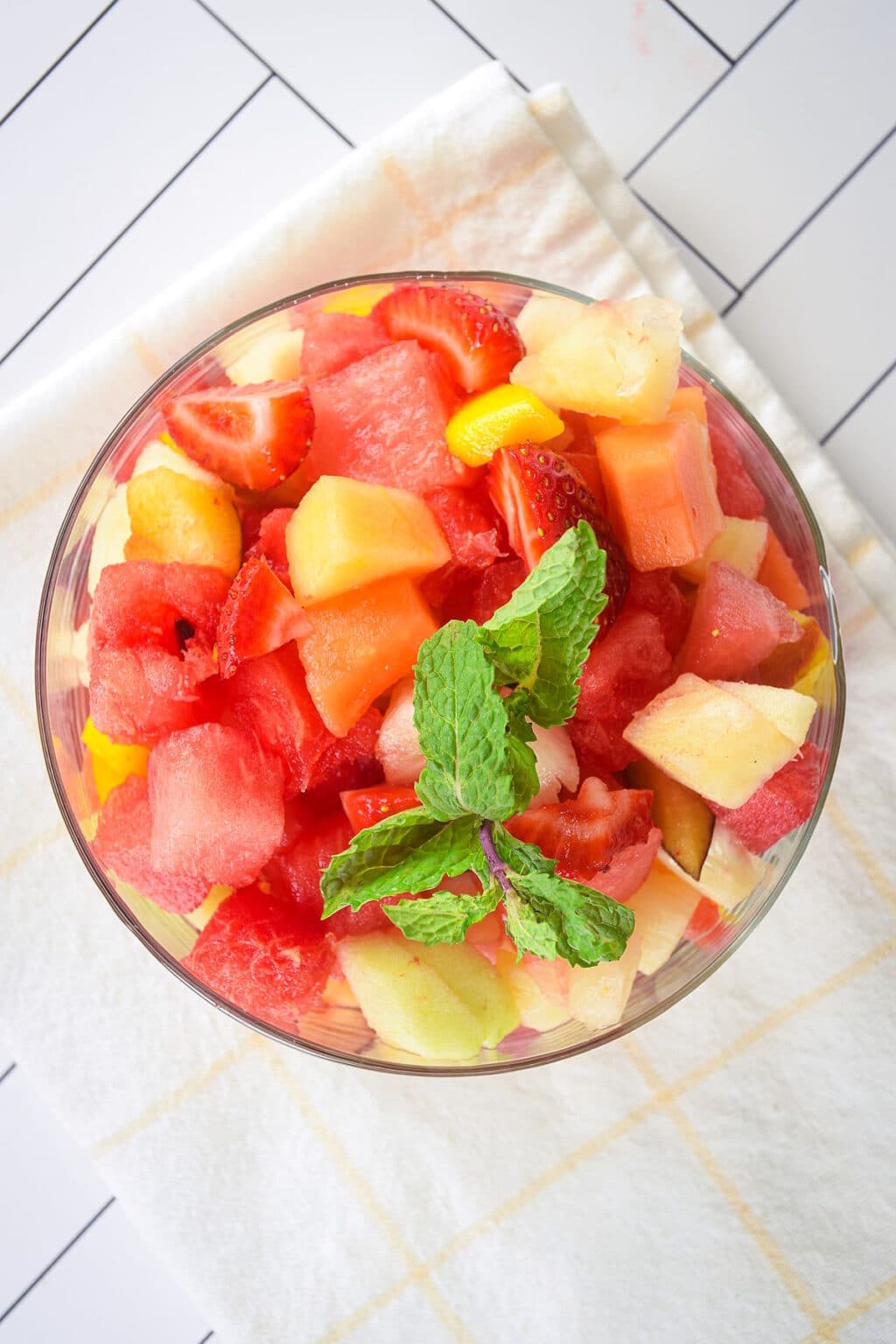 How to Make Fruit Salad - In the Kitch