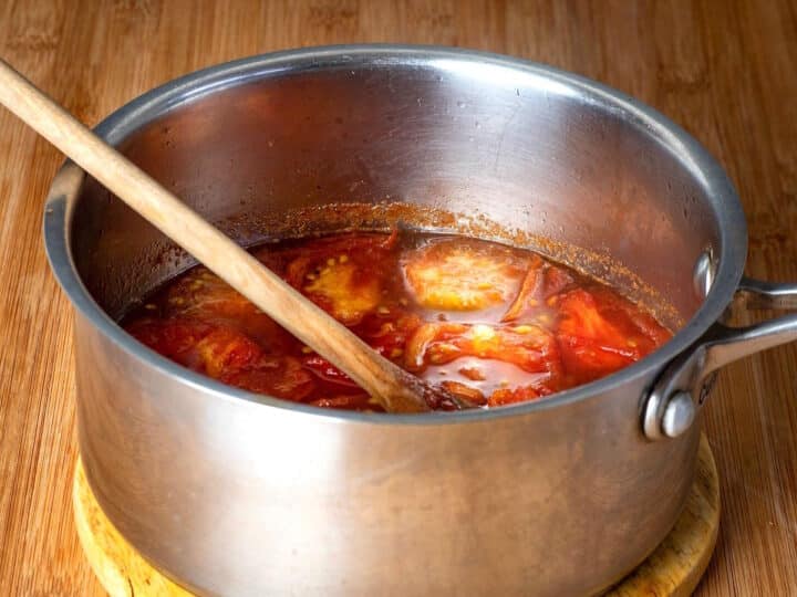 How to Make Ketchup (Step by Step) - In the Kitch