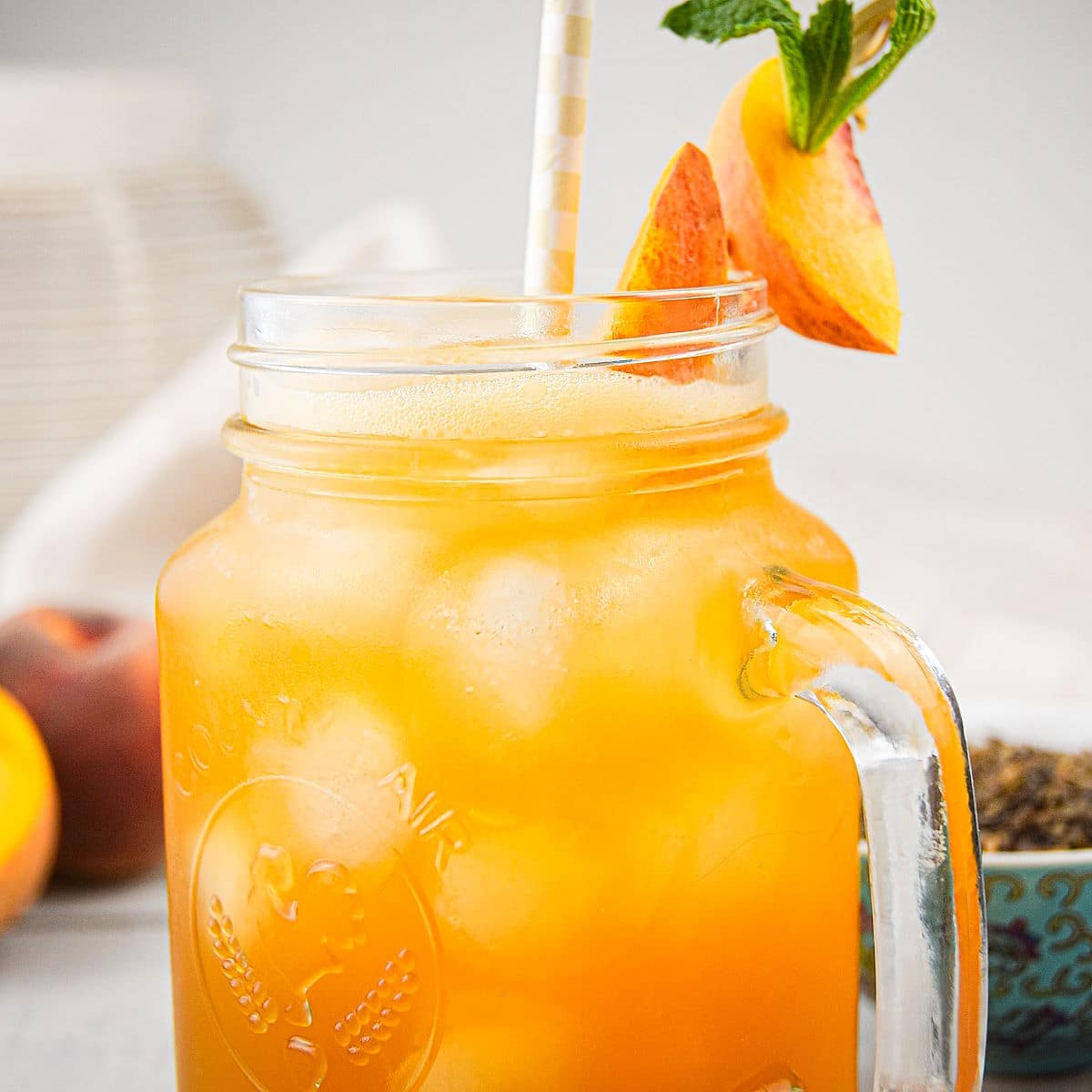 Iced Peach Green Tea - In the Kitch